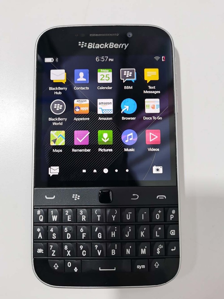 BlackBerry Classic Q20 (Boxed) Unlocked 16GB Keyboard Smartphone | eBay