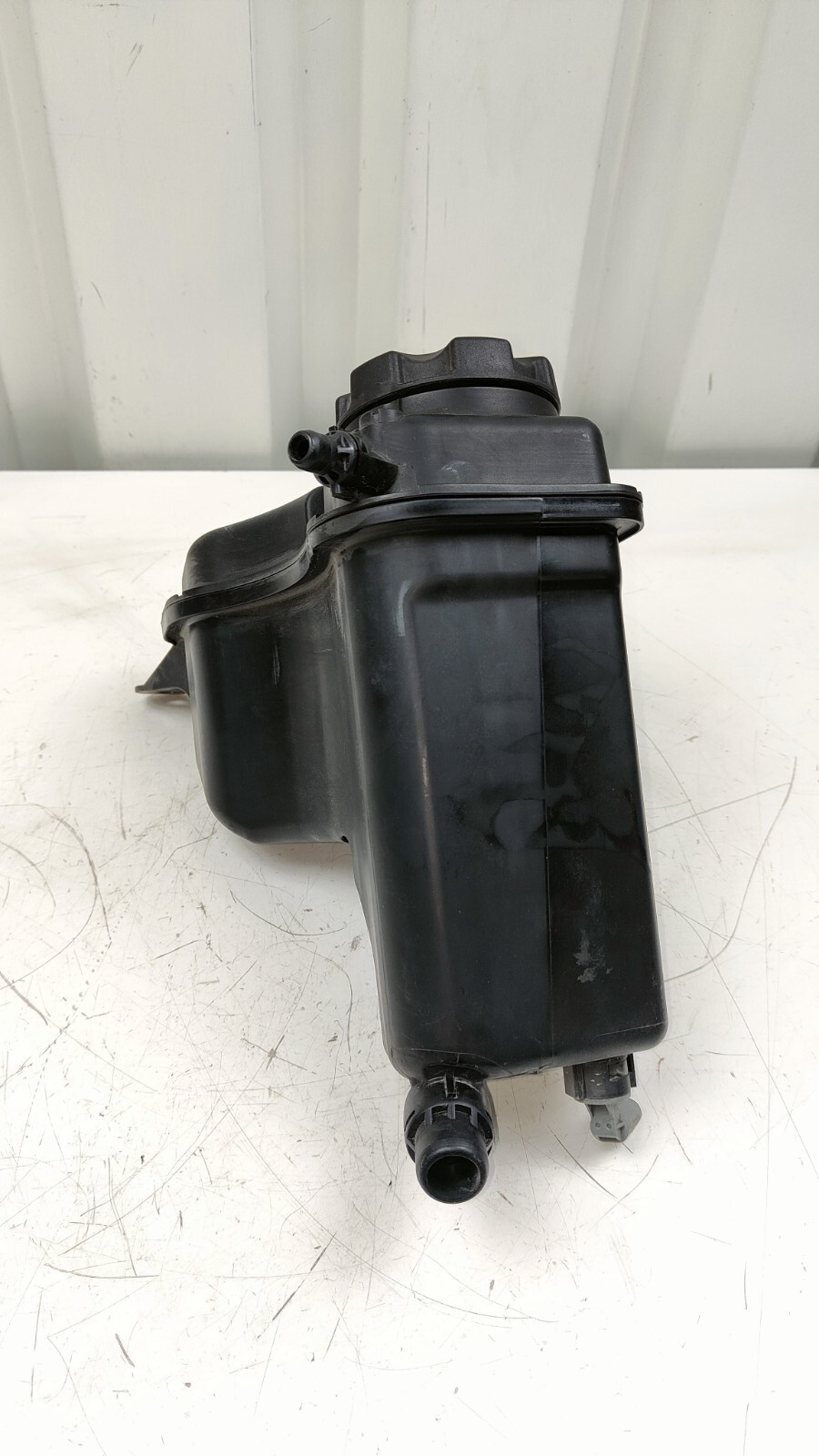 BMW E90 E91 Ausgleichsbehälter Kühlmittelbehälter 17137567462 / ...