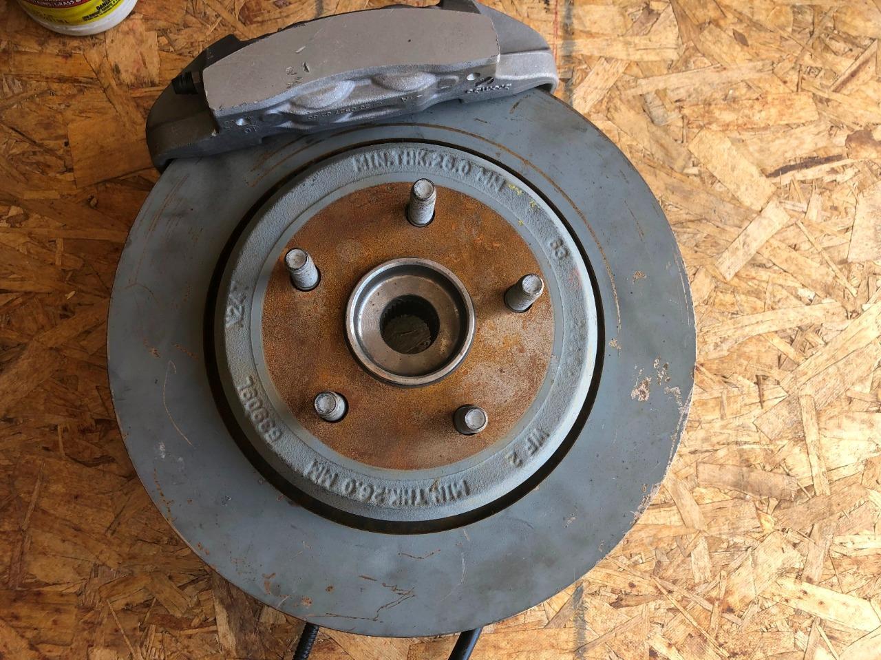 18 2019 Jeep Grand Cherokee Right Trackhawk Brake Rotor Caliper Knuckle ...