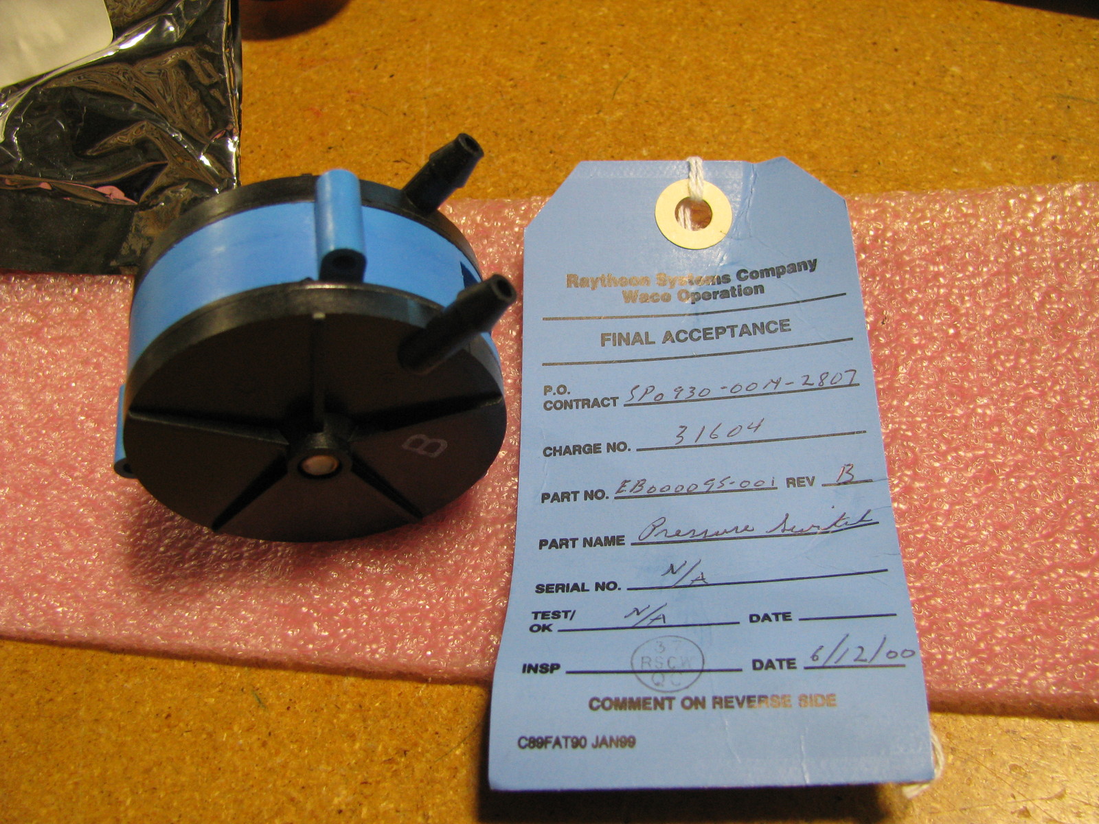 VAMISTOR / RAYTHEON PRESSURE SWITCH # EB000095-001 NSN: 5930-01-430 ...