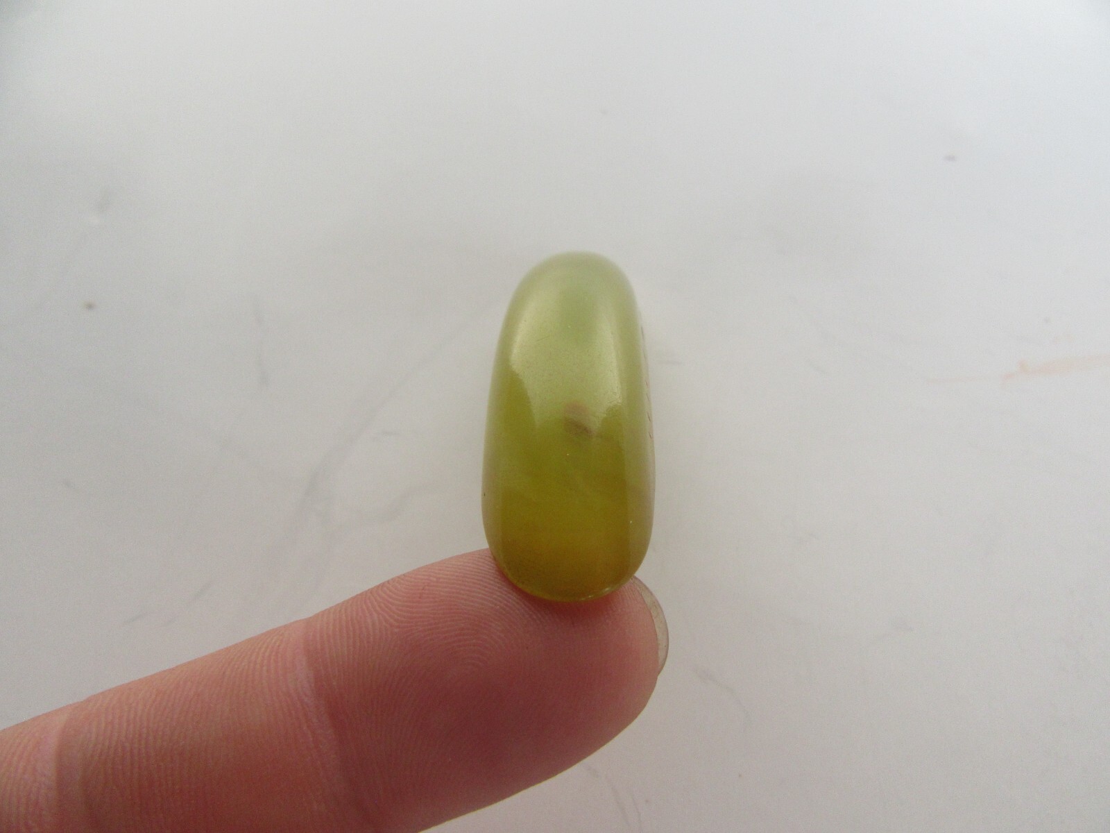 Vintage 1930's / 1940's Bakelite Green Pickle Brooch … - Gem