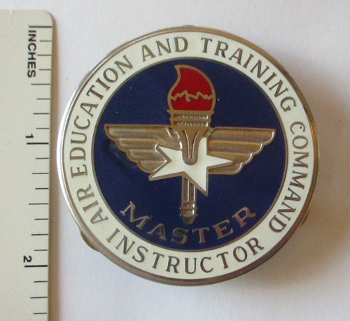 US AIR FORCE TRAINING COMMAND MASTER INSTRUCTOR BADGE Vietnam / Cold ...