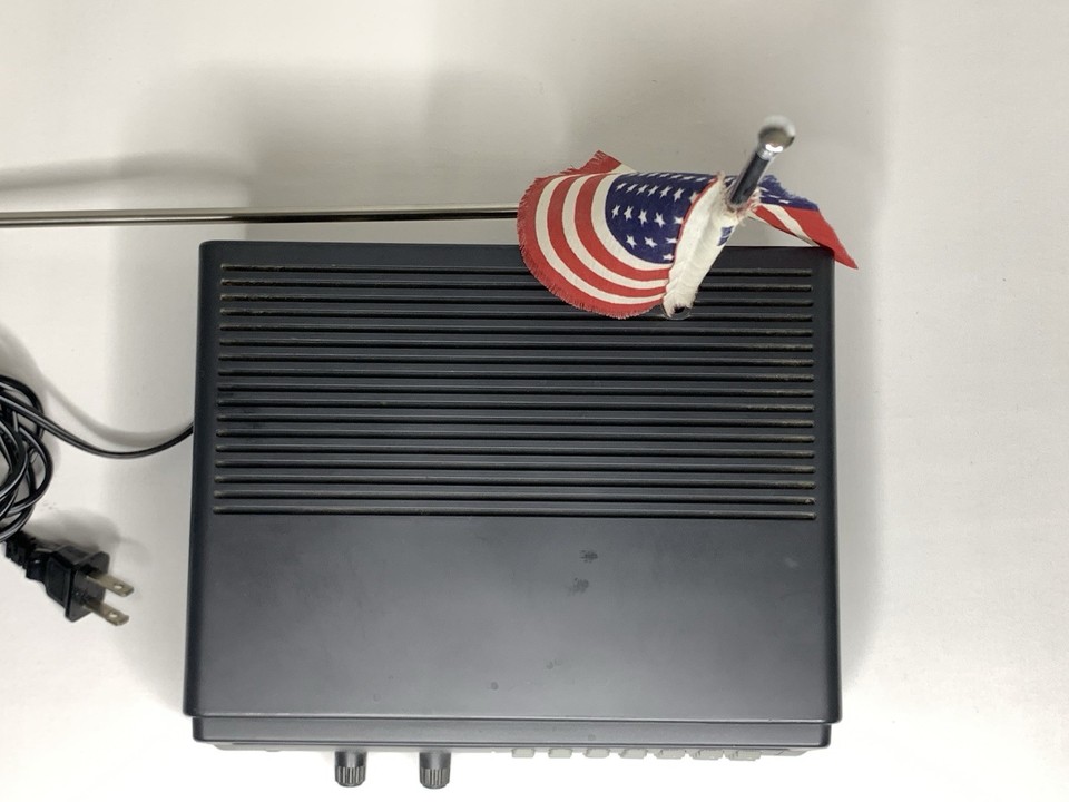 Radio Shack Hyperscan PRO-2041 Programmable AM/FM 400 Channel Scanner ...