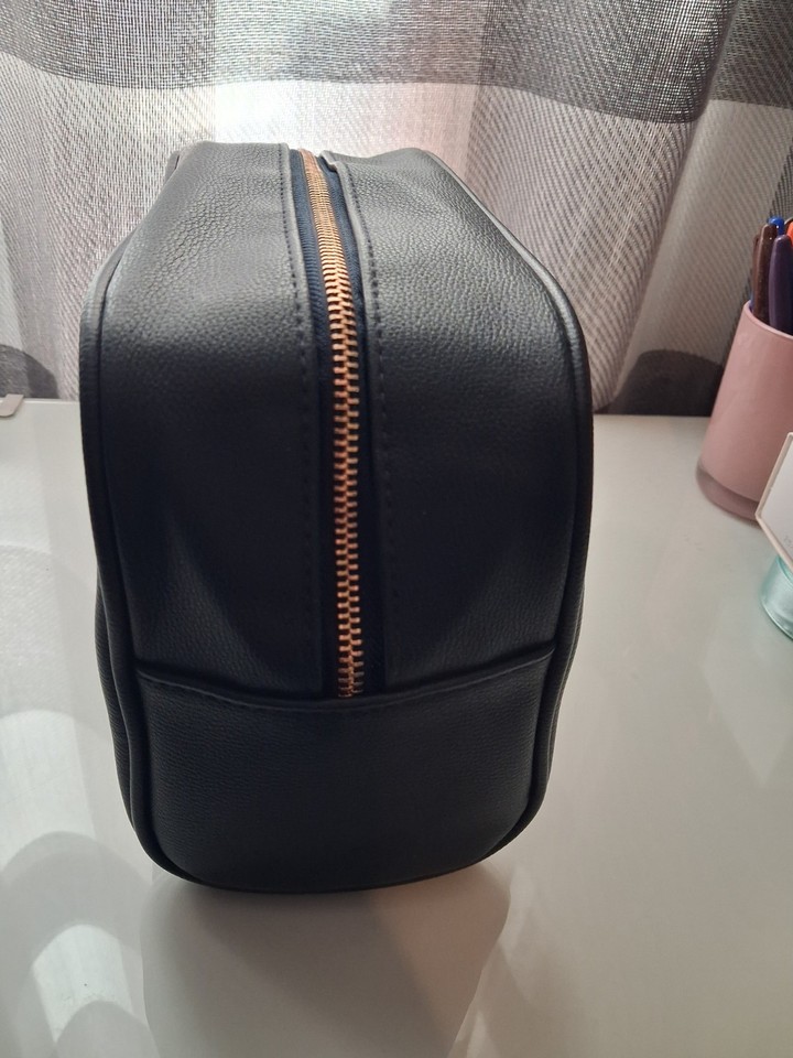 Ted Baker Washbag, Toiletries Bag. Make up Bag. Unisex | eBay UK