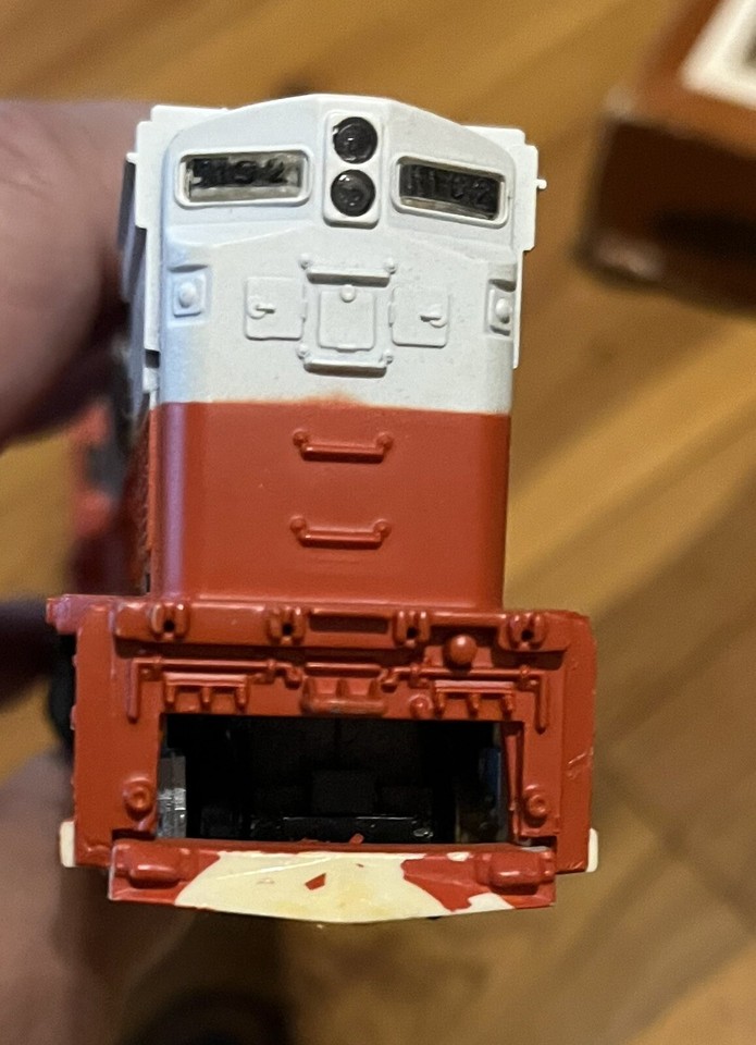 Vintage Tyco Electric Train Engines and Caboose ILCG, Chessie, Santa Fe ...