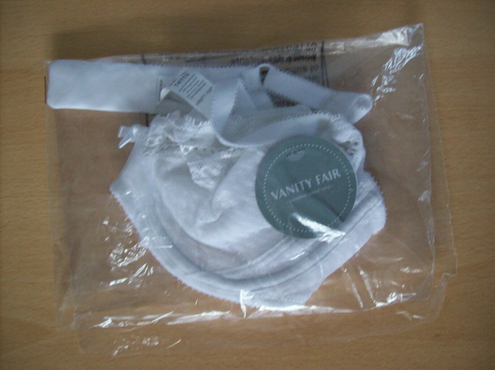 Bra Vanity Fair Chic Grace 14113 Wired Everyday Bra White Size 32 B New ...