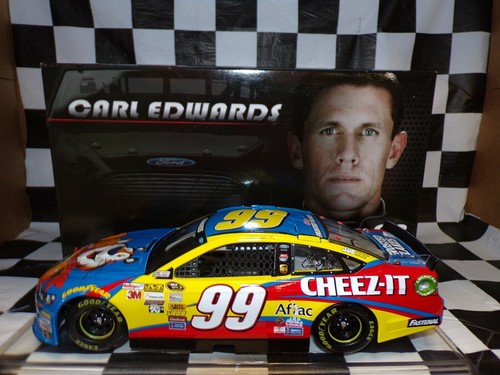 Carl Edwards #99 Kellogg's 2014 Fusion 1:24 Échelle Voiture Action ...