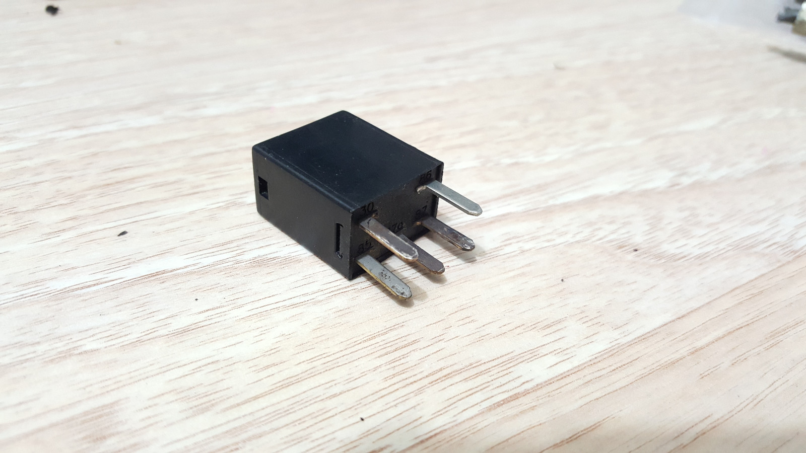 gm 19116058 19115082 12077866 power relay a/c headlight pcm cooling ...