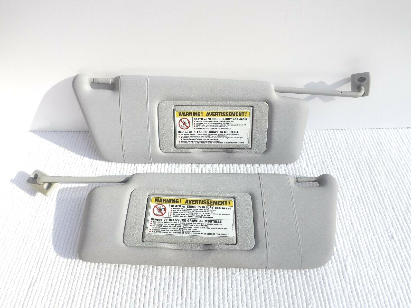 2001-2005 Mercedes-Benz w203 c240 gray sun visor pair OEM extenable ...