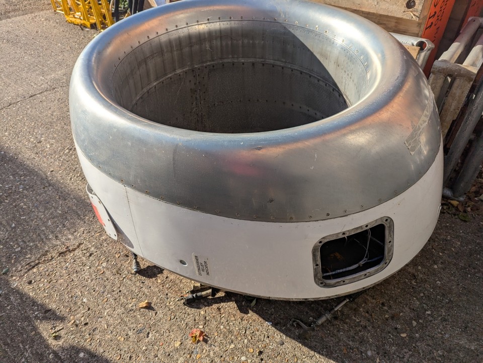BAE 146 1.3m Aircraft Jet Engine Cowl Cowling TV Film Scenery Raw Parts ...