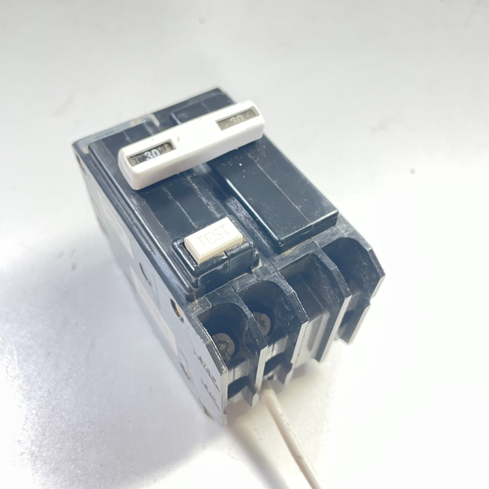 Eaton BR GFCI GFTCB230 10 kAIC Two-Pole Circuit Breaker for sale online ...