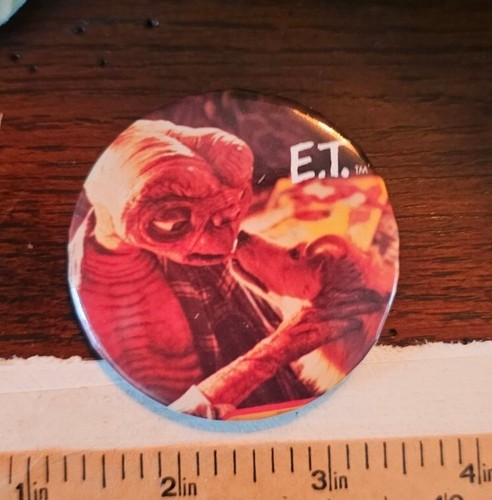 1980s ET The Extra Terrestrial Alien Movie Promo Iconic Pinback Pin ...