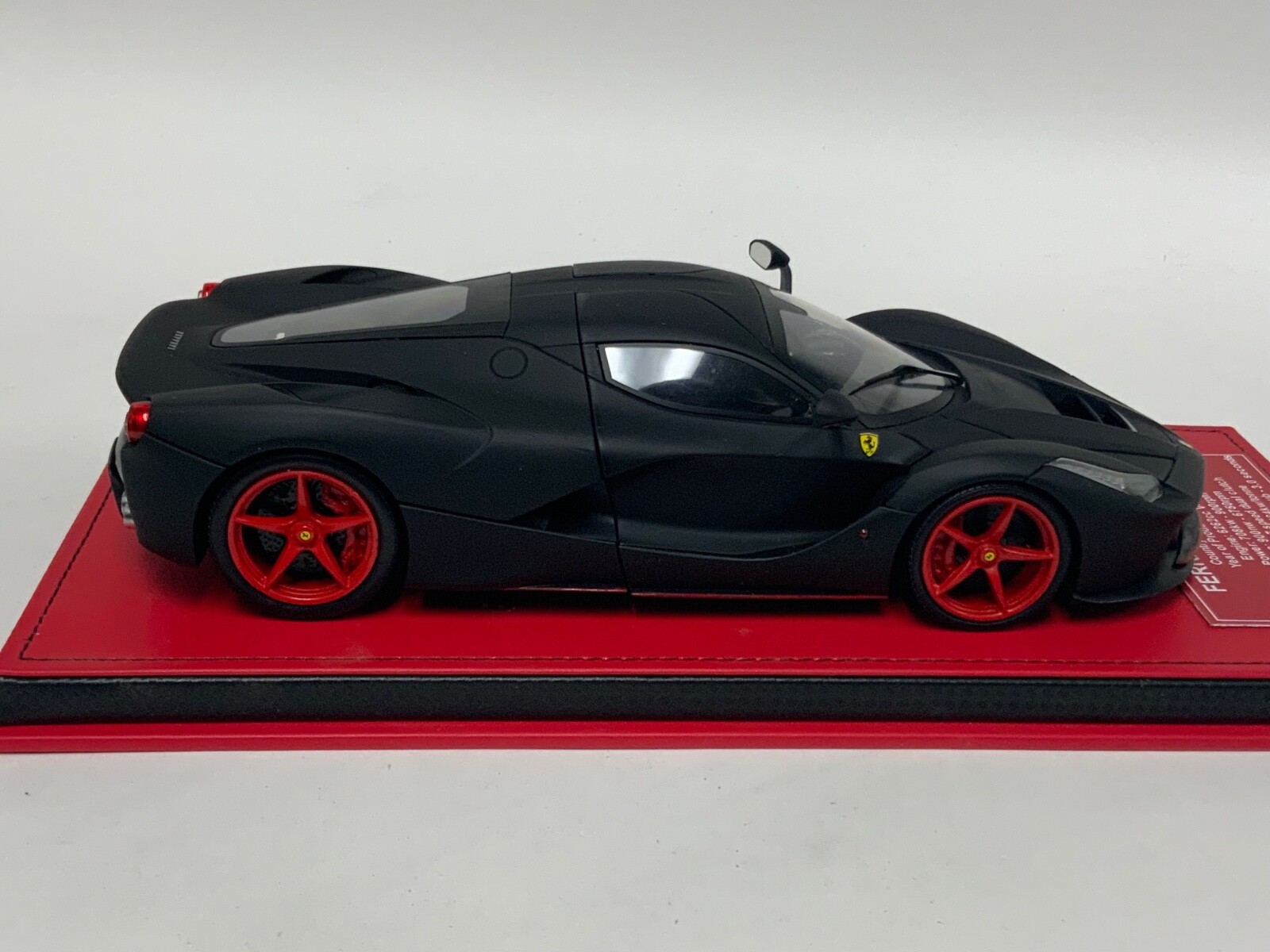 1/18 Hot Wheels Ferrari LaFerrari in Matte Black with custom red Wheels ...