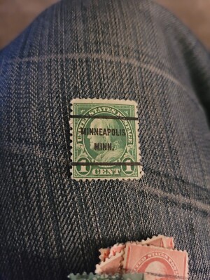 Absolutely Beautiful Benjamin Franklin 1 cent stamp. Very fine ...