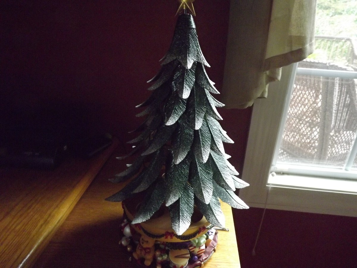 Partylite Christmas Tree Christmas Decoration Led Gingerbread Teapot