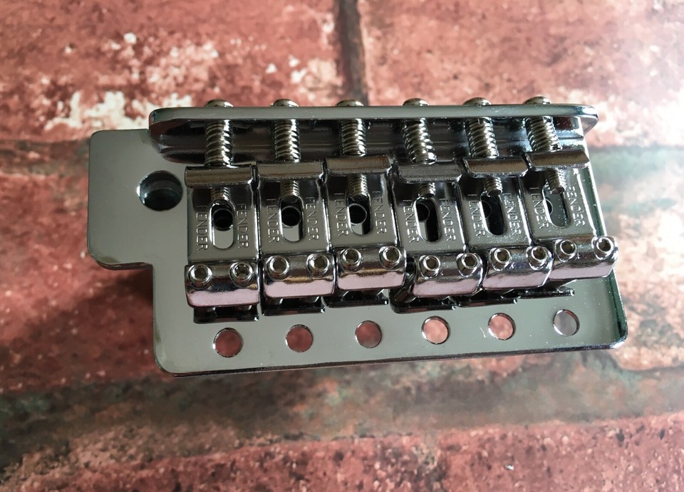 Fender Stratocaster Tremolo Bridge, Vintage-Style Standard Strat Trem ...