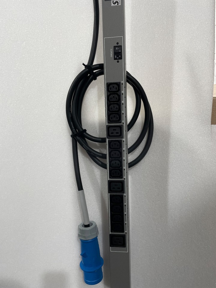 RARITAN PDU power distribution unit PX3-5842V: 230V, 1Φ, 7.4kVA, 32A ...