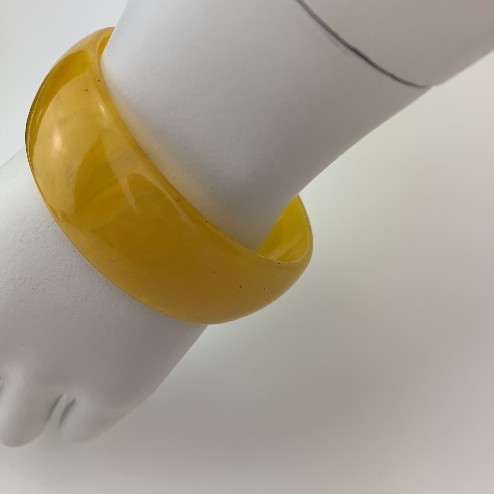 VTG Bakelite Bracelet Lemon Juice Marbled Bright Transparent Domed 15/ ...