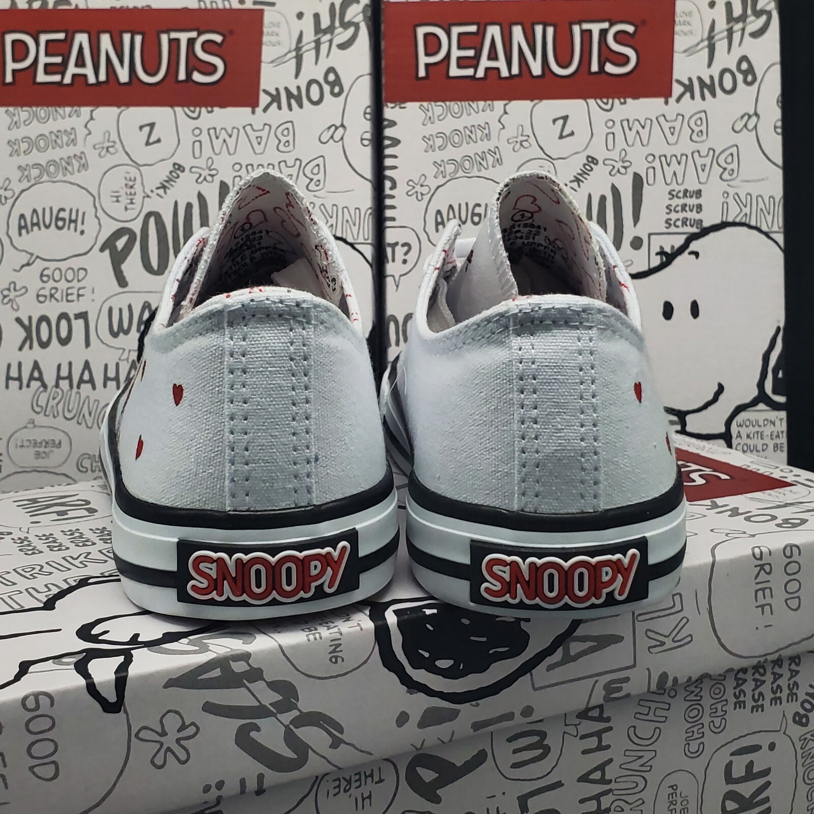Peanuts® Snoopy White Canvas Lace-Up Children's Shoes | eBay