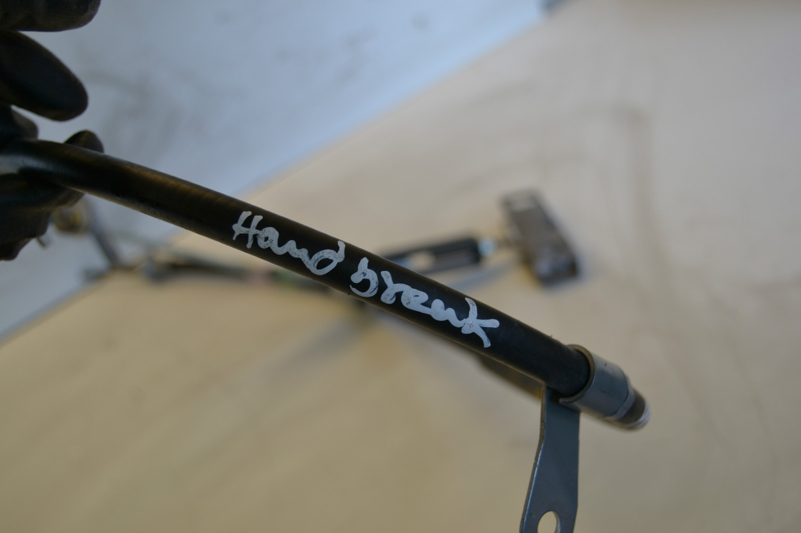 Toyota Prius Hand Brake Cable Prius 1.8 Hybrid Handbrake Linkage 2010 ...