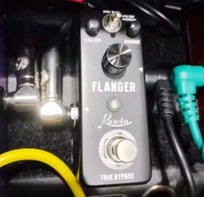 Rowin Flanger Bass/Guitar Effect Pedal Classic Analog Sounds, True ...