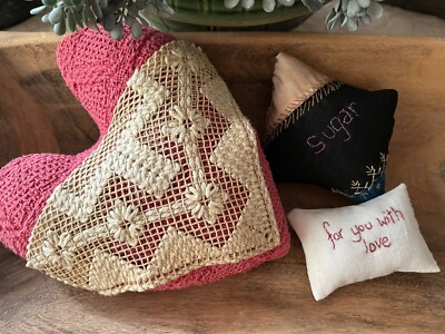 Primitive Stitchery Valentine Love Tokens Vintage Heart Tucks Ornies 3 ...