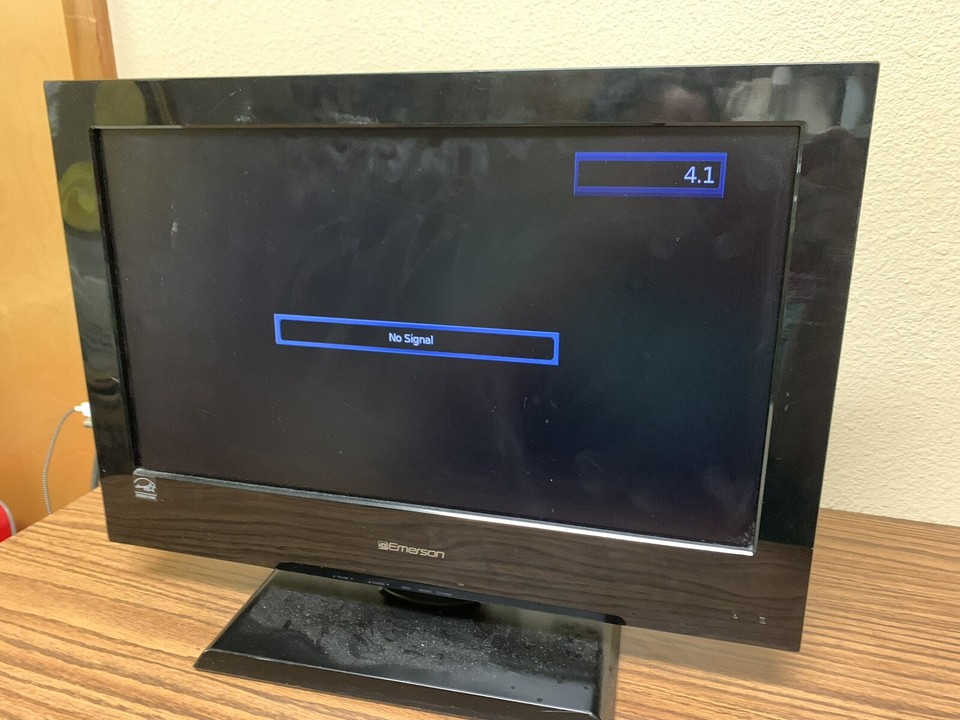 Emerson LCD TV 19",- LC190EM2 | eBay