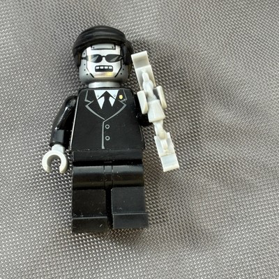 LEGO Executron Robo Fed Minifig With Handcuffs Accessory 70803 LEGO ...