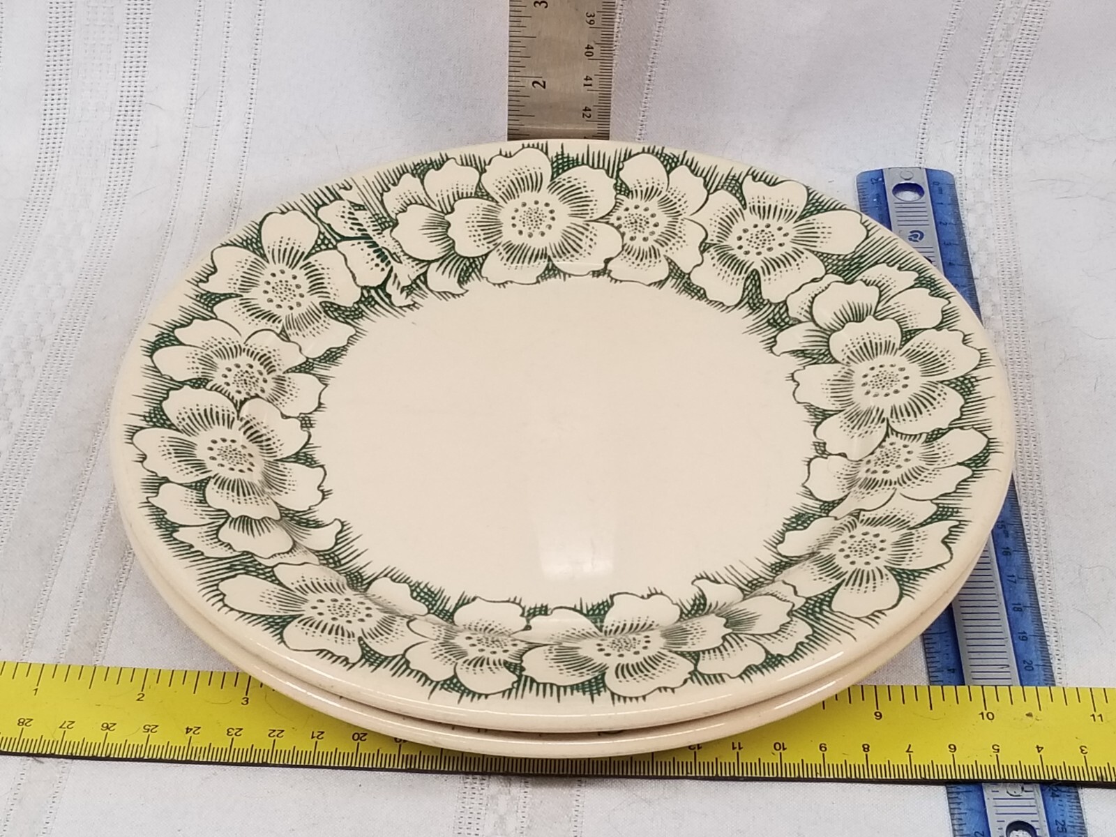 Vintage Wallace China Desert Ware Green Festival Set of 2 9” Luncheon ...