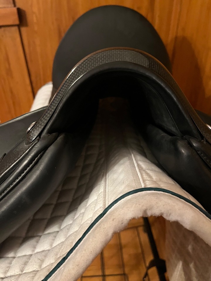 17.5" Devoucoux Makila Harmonie S (2022) Dressage Saddle | eBay
