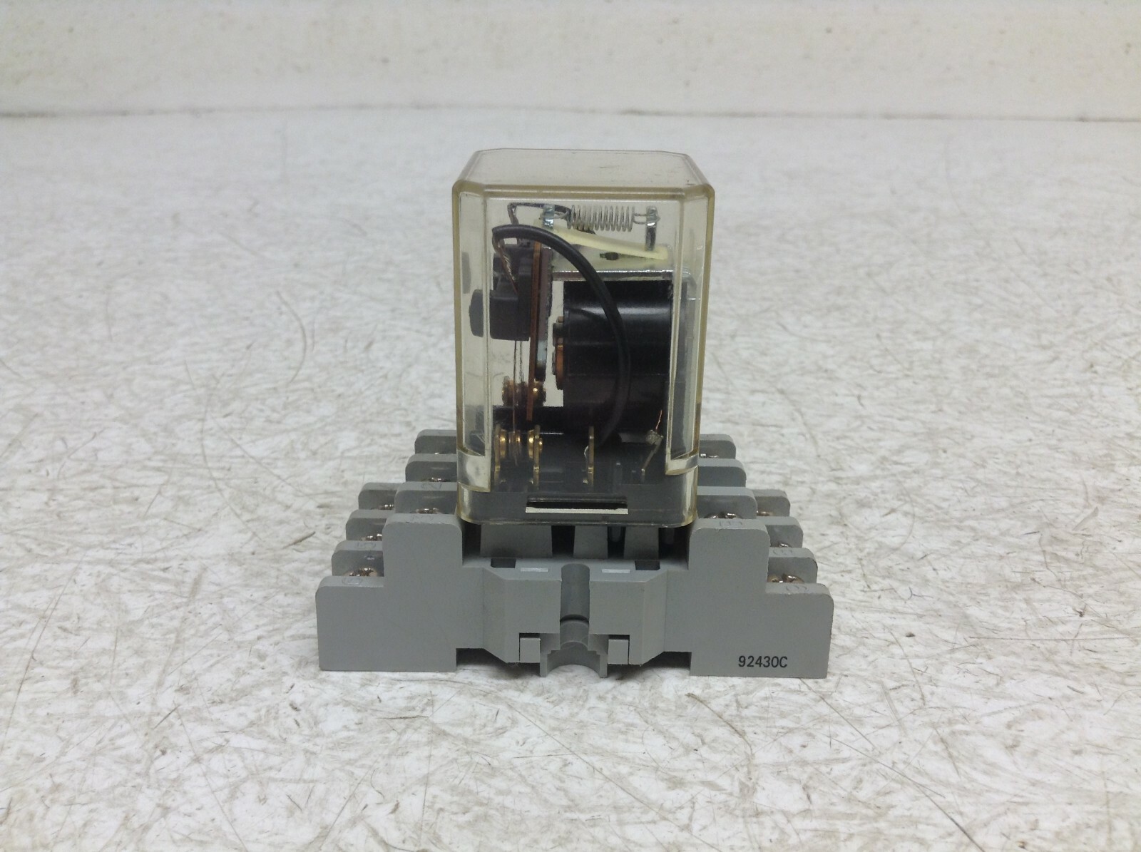 NTE Electronics R10-11A10-120 120 VAC Coil Pilot Relay w/ Base ...