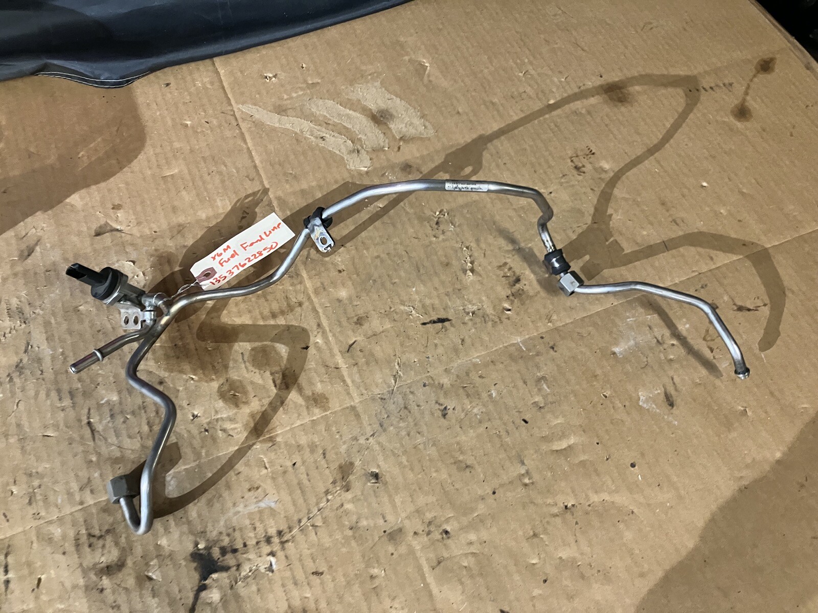 BMW E71, E70 X6M, X5M FUEL FEED LINE 13537622850- R8S5B1 | eBay