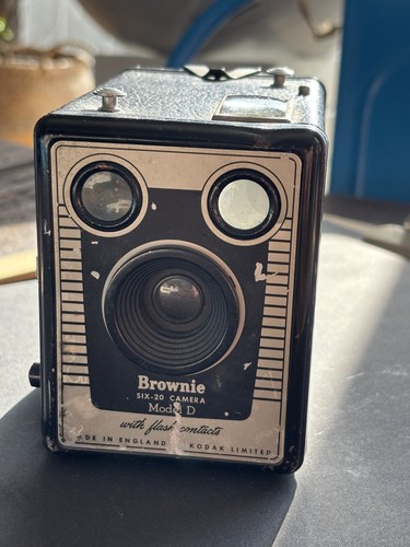 Vintage Kodak Box Brownie Camera – Film Tested & Working – Includes 2 ...