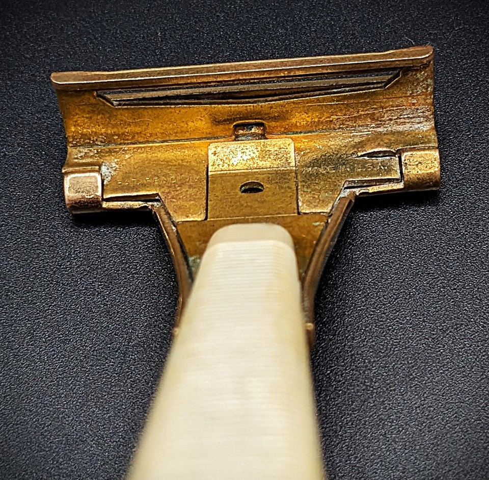 Vintage Schick Injector Gold Tone Plastic Handle Single Edge Safety ...