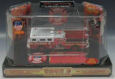 CODE 3 FIRE ENGINE FDNY SEAGRAVE PUMPER #90 FIRE TRUCK LE. 1/64 DIE ...