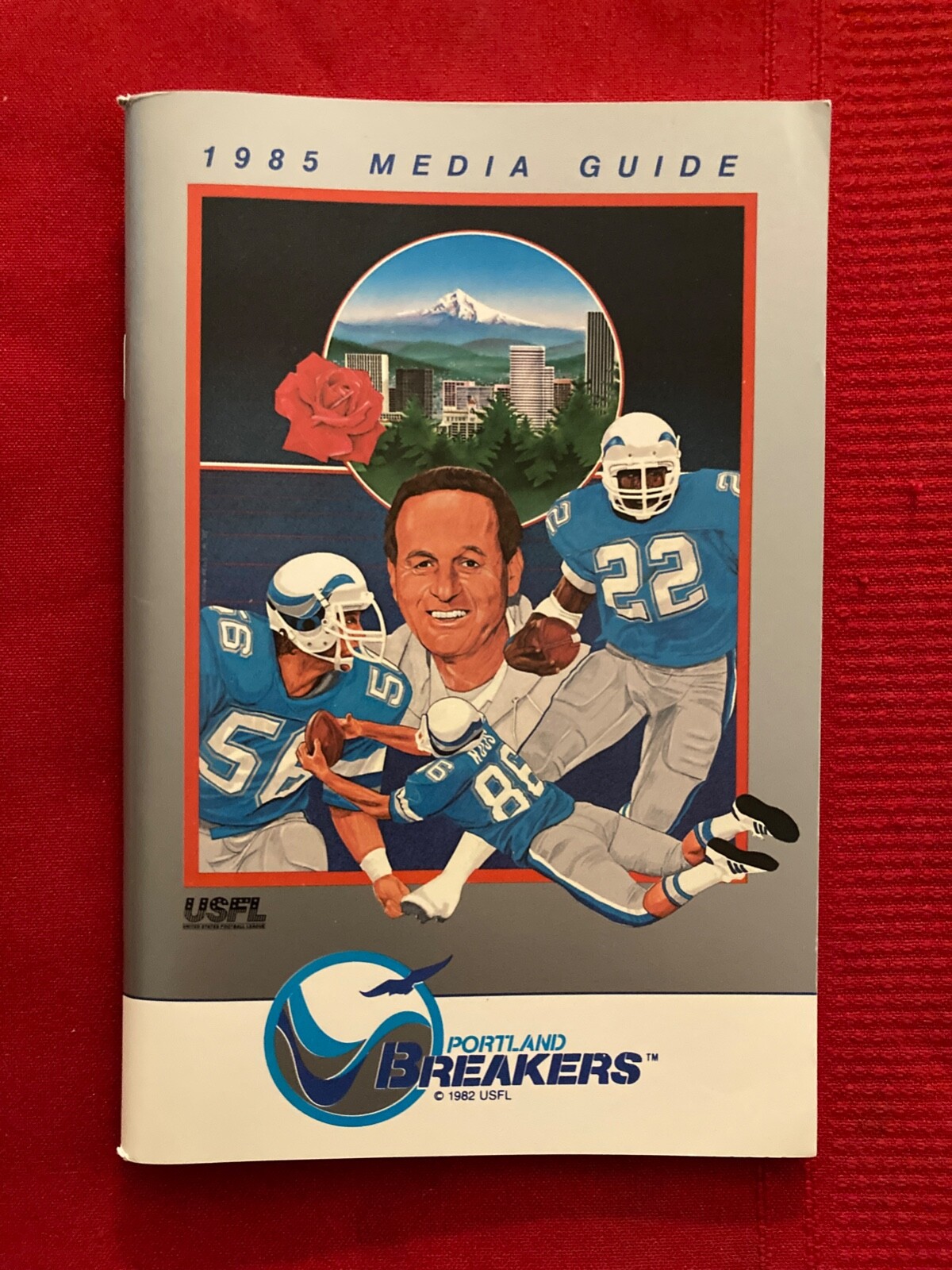 1985 USFL Portland Breakers media guide / Final season / Baylis ...