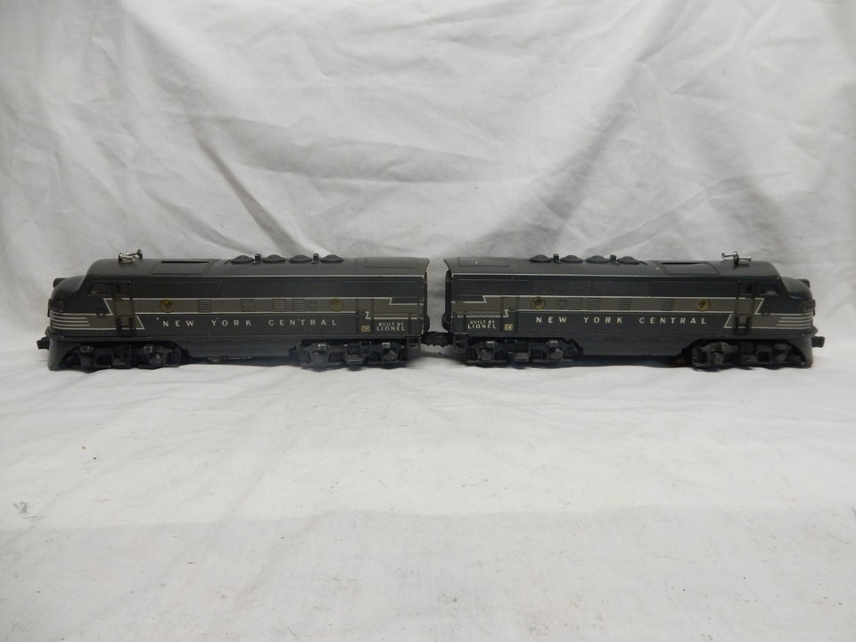 POSTWAR LIONEL 2344 NEW YORK CENTRAL F3, AA DIESEL SET, C-7 EX+, RUNS ...