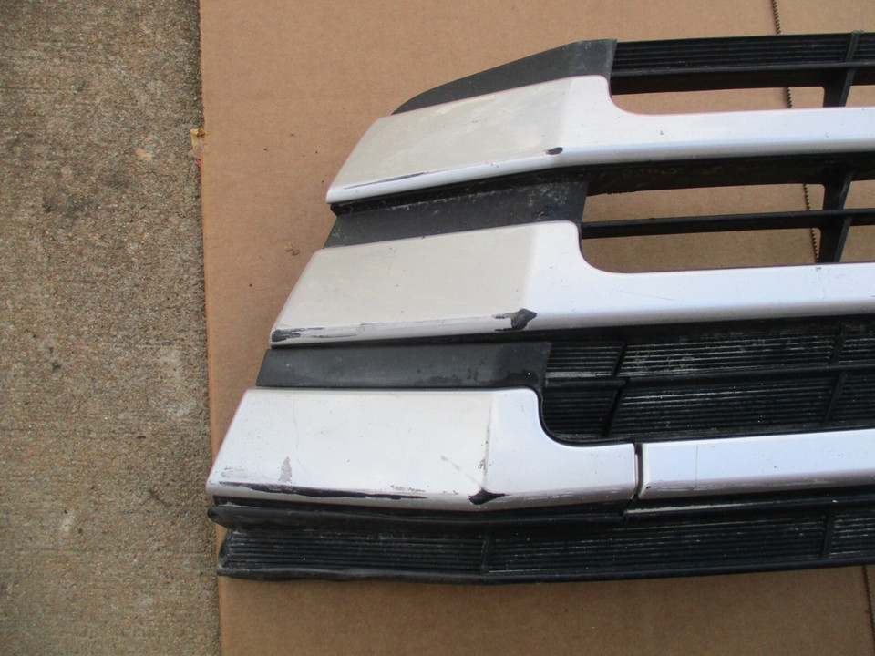 2017 2018 2019 TOYOTA HIGHLANDER FRONT LOWER BUMPER GRILLE GRILL OEM ...