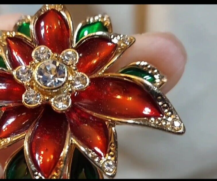 New Monet Poinsettia Flower Brooch Pin Christmas Gold Tone Enamel ...