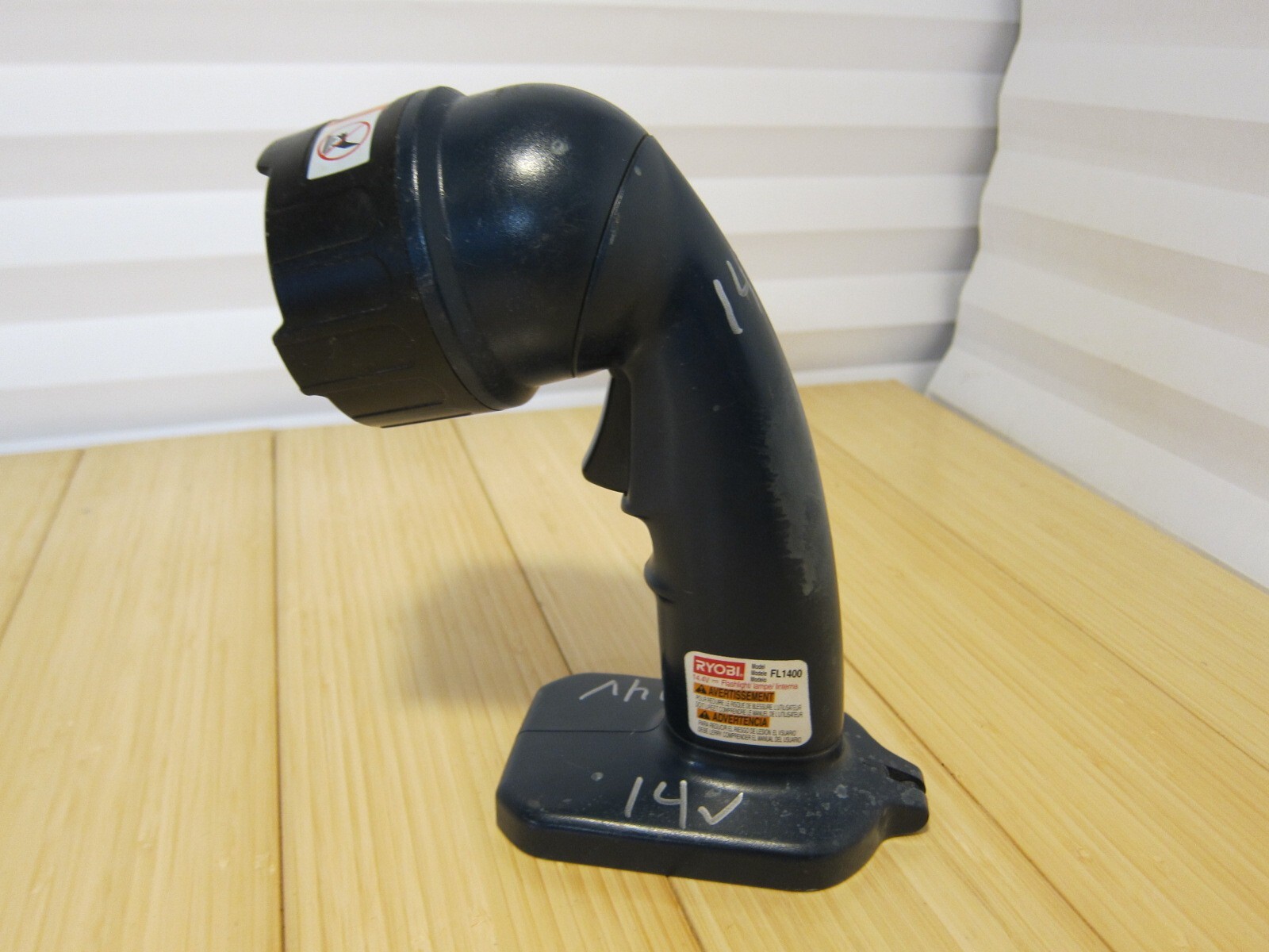 RYOBI 14.4v FL1400 Swivel Head Flashlight Work Light Hand Tool Only No ...