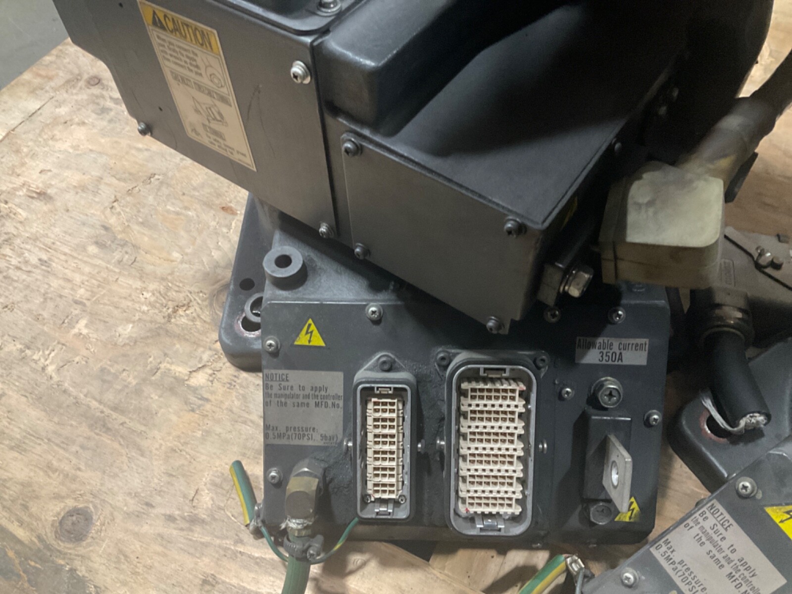 Panasonic YA-1 / YA1QAR61U03 Welding Robot 4832N9030E230, 4613N8332E200 ...