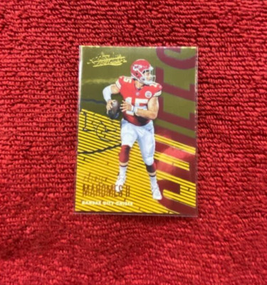 Patrick Mahomes, 2018 Absolute Gold Foil #49, 2nd Year KC Chiefs (.0304 ...