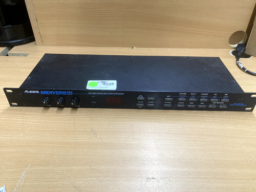 Alesis Midiverb iii 16 bit Simultaneous Multi-Effects Processor (no ...