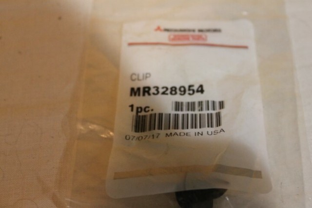 Mitsubishi MR328954 Genuine OEM Fender Liner Clip for sale online | eBay