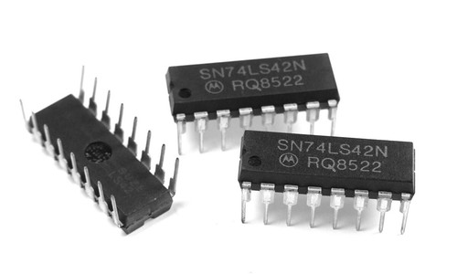 SN74LS42N 4-LINE BCD TO 10-LINE DECIMAL DECODERS Motorola 74LS42 IC (1 ...