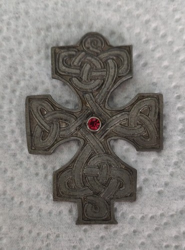 Cross Pendant/Red Stone🎄Gallo Pewter w Celtic Knot Work 1991🎄Signed Bob ...