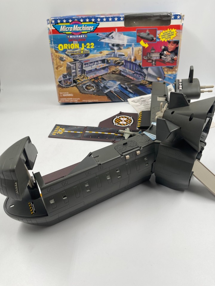 VTG 1994 Micro Machine Military Battle Zones ORION J-22 Submarine Base ...
