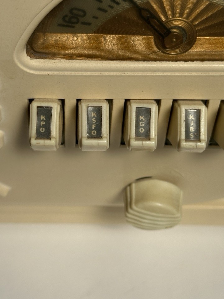 Rare Vintage Belmont Art Deco Bakelite Push button Tube Radio - Not ...