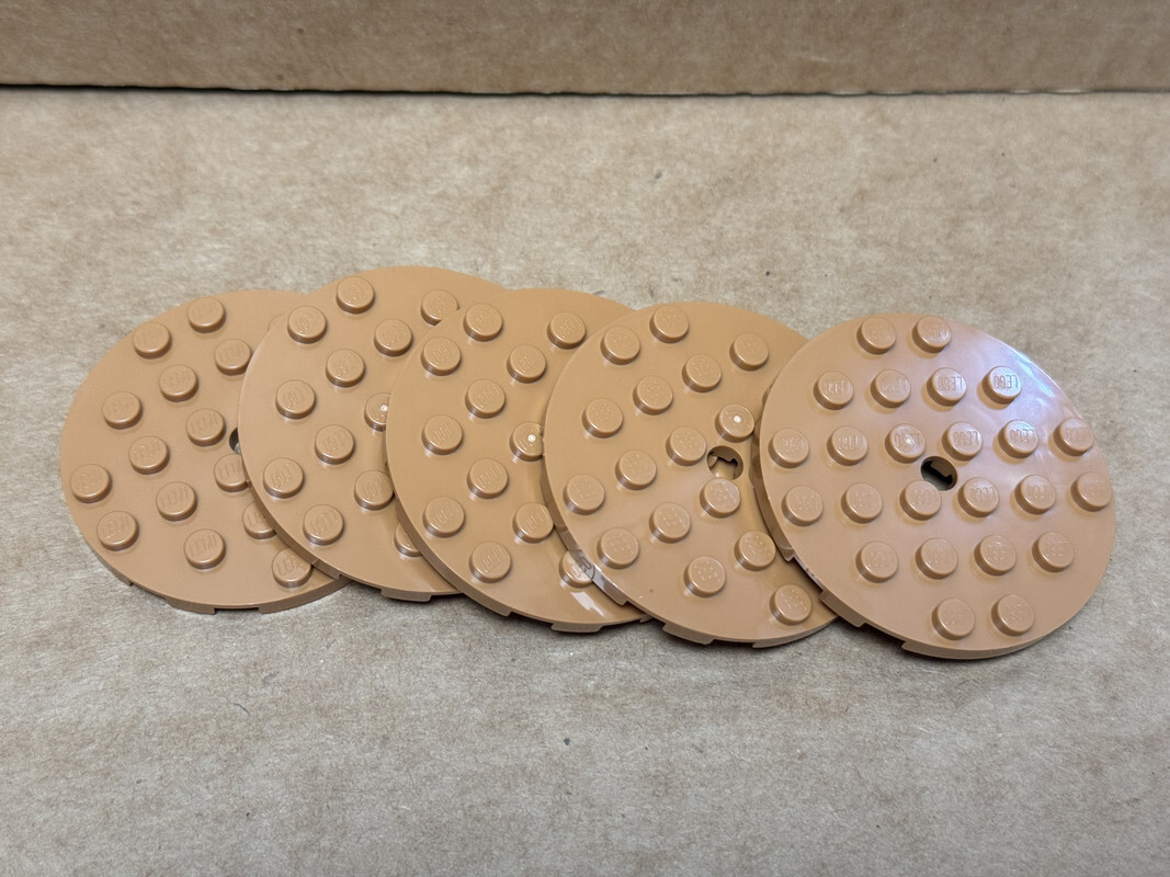 LEGO Parts - Medium Nougat Plate, Round 6 x 6 with Hole - No 11213 ...