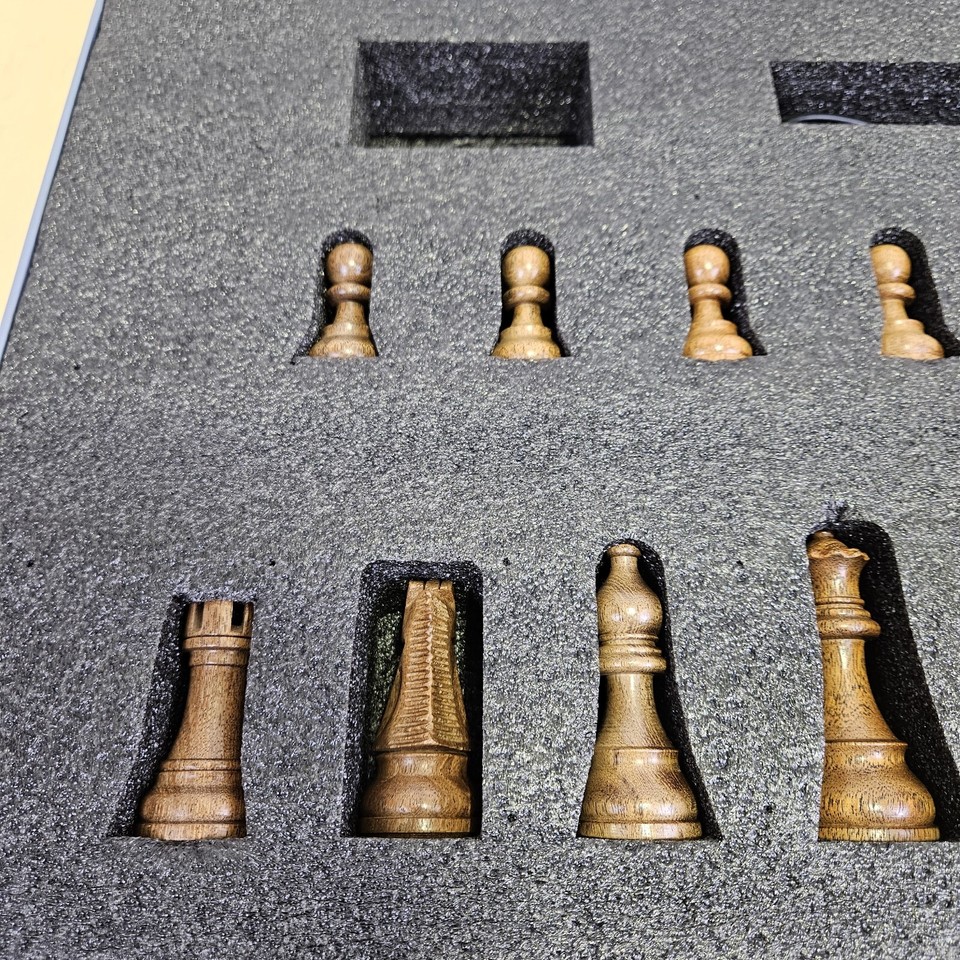 Chessnut Pro Electronic Chess Board Set,All Wood Full Chess Pieces ...